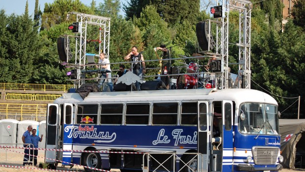 Patti Smith celebra la sua messa al Neapolis Festival. | MelodicaMente