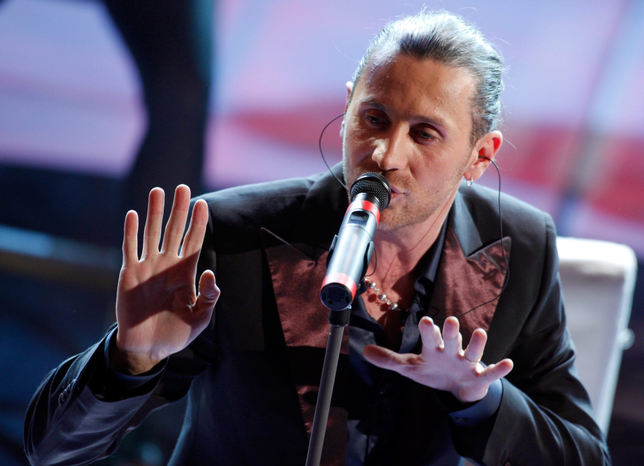 Povia: "A "I migliori anni" per rilanciare il cantautorato italiano ...